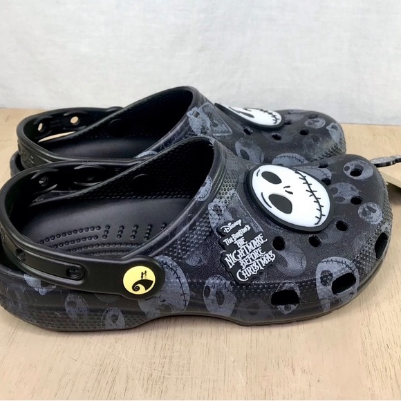 CROCS | Shoes | Crocs The Nightmare Before Christmas M4 W6 Glow Dark Black Clog Jack Skellington ...
